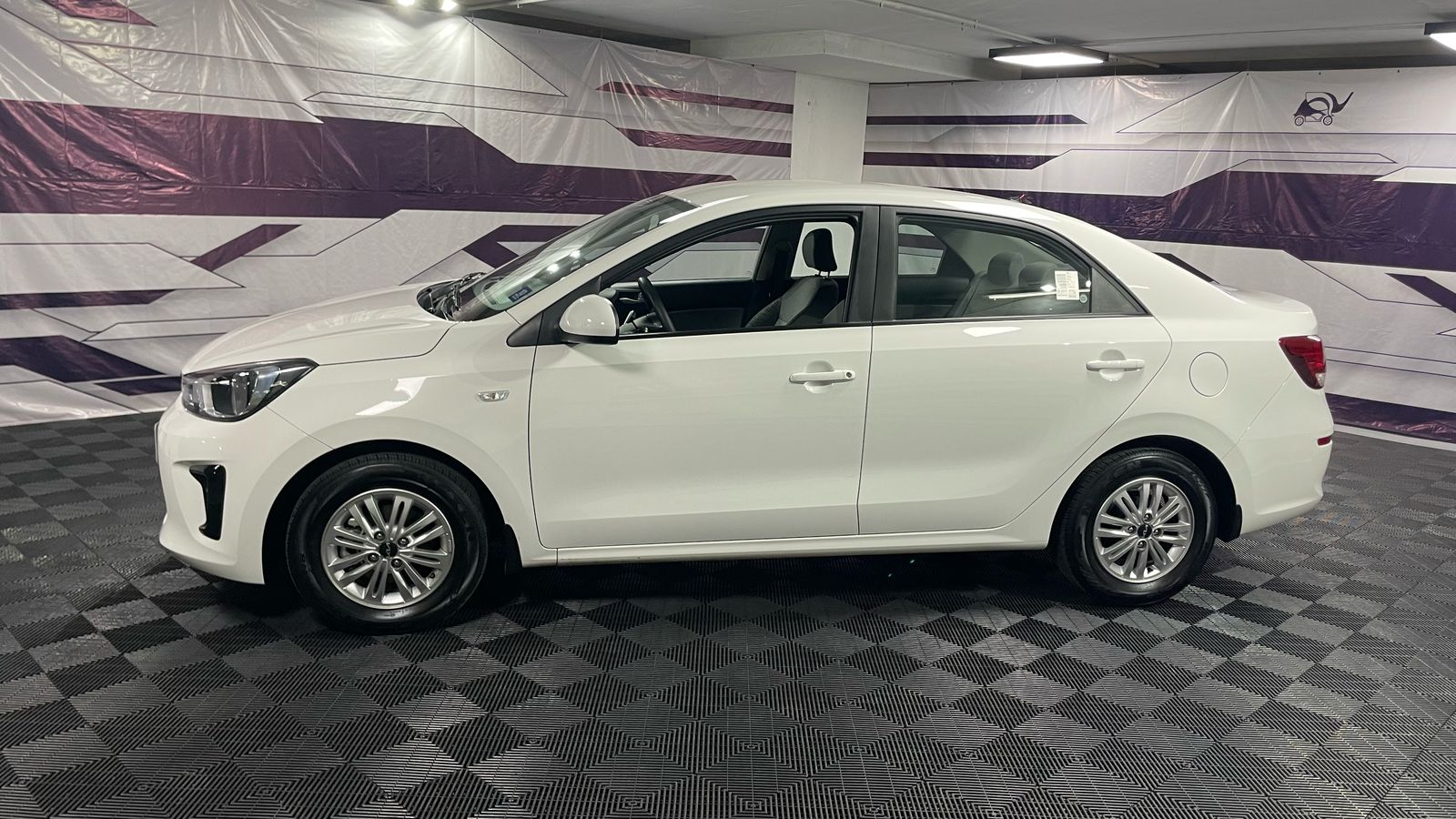 SOLUTO 2024 KIA | Auto Justo